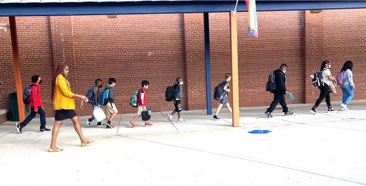 CRESWELL ELEMENTARY SCHOOL FIRST DAY | Creswell Elementary School